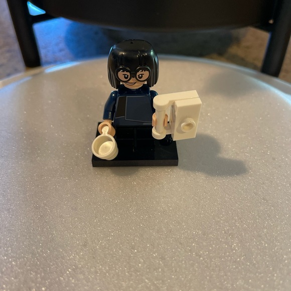 Lego | Toys | Disney Lego Minifigure Edna | Poshmark